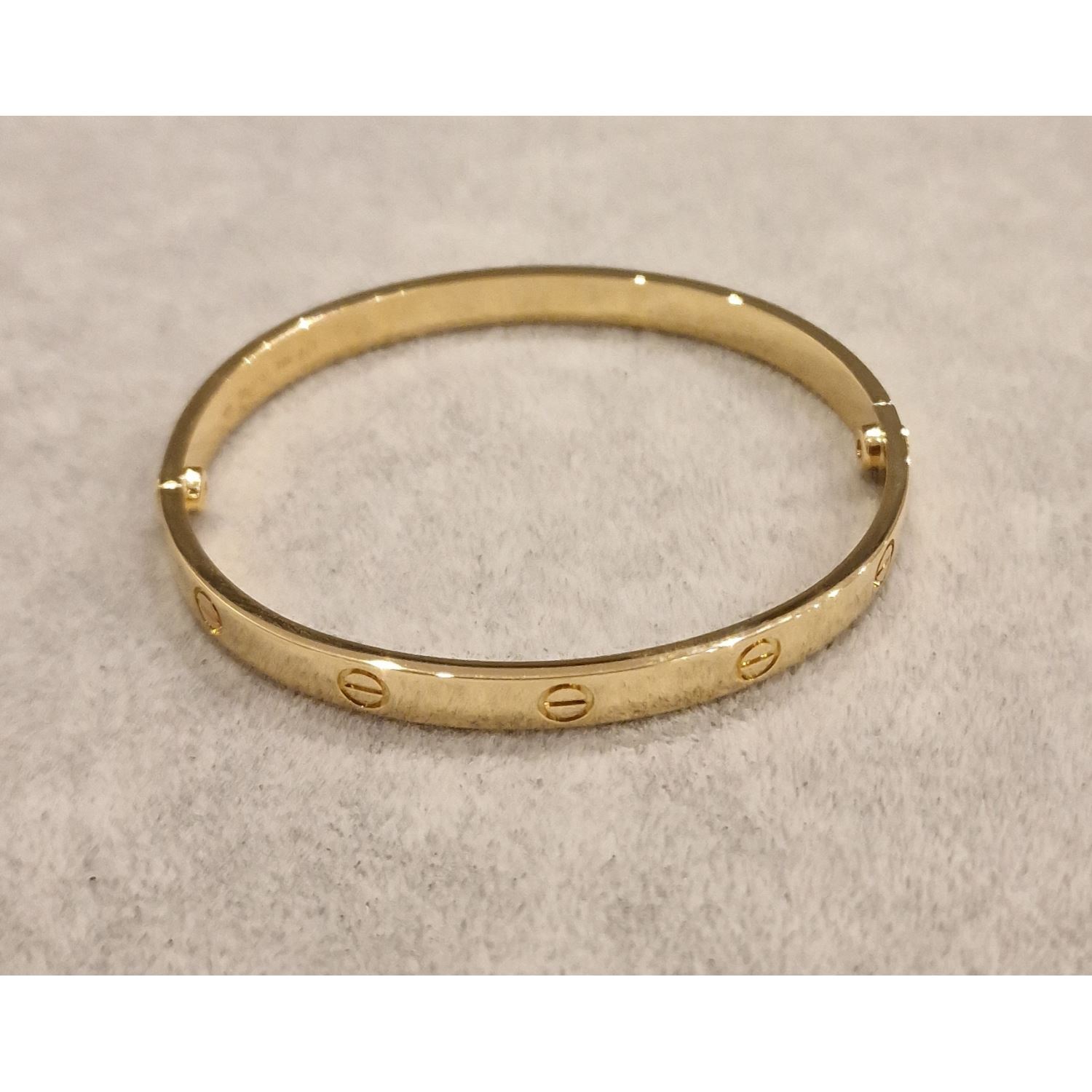 Pulsera Love De Cartier En Oro Amarillo. Talla 19. en oro amarillo ...